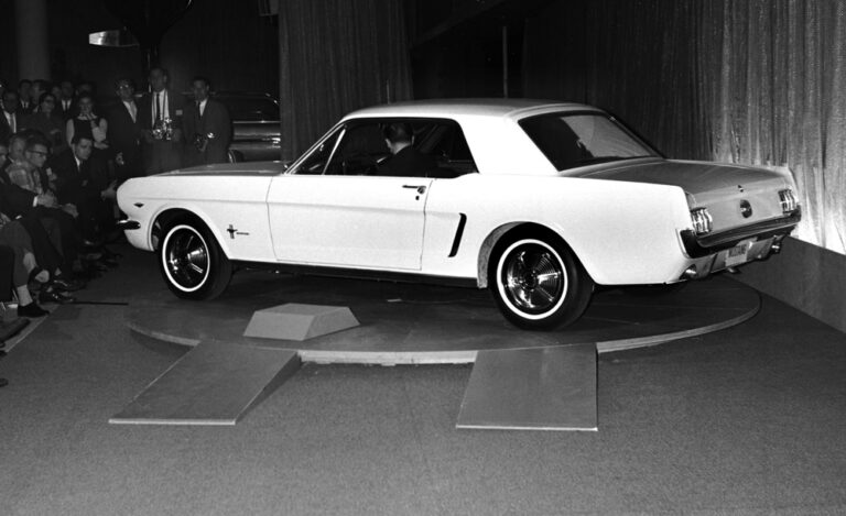 Así es el primer Ford Mustang de la historia - Memo Lira