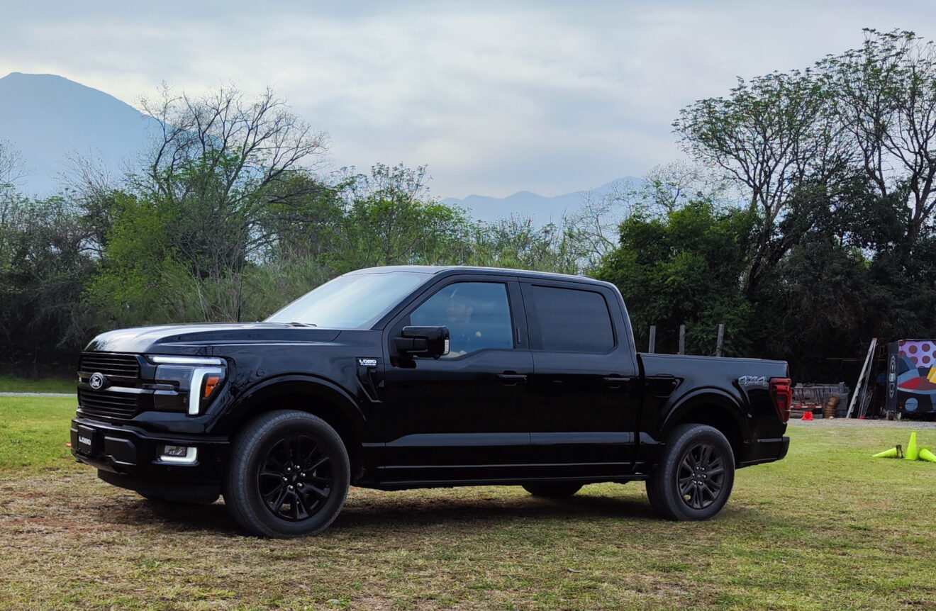Ford Lobo 2024 la pick up es más ruda - Memo Lira